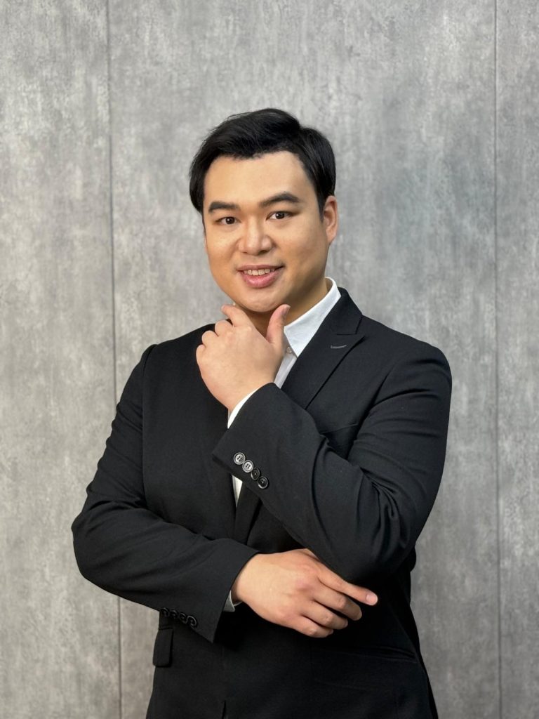 AARON KWAN - 香港聲樂社 Hong Kong Vocal Society